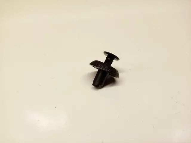 New | Matrix | OEM | Radiator Cover Clip | OVERNIGHT SHIPPING AVAILABLE ...